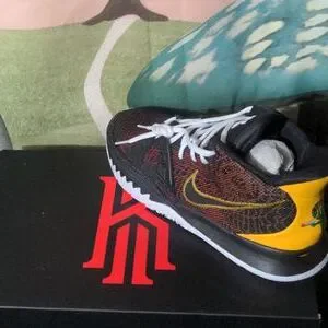 Nike | Shoes | Kyrie 7 Raygun Ds Og All New In Original Box Size 1 ...